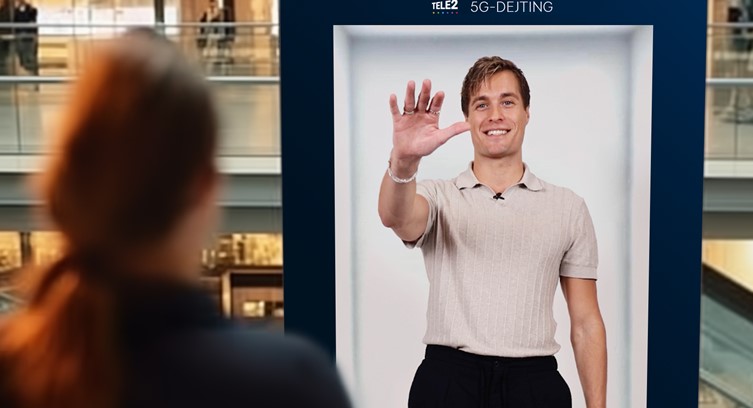 Tele2 Shows Up for Valentine's Day with 5G Holograms