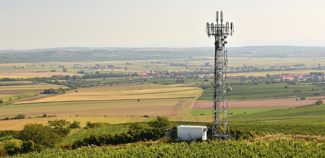 Leveraging 5G FWA mmWave Technology to Drive Rural, Suburban and Urban ...