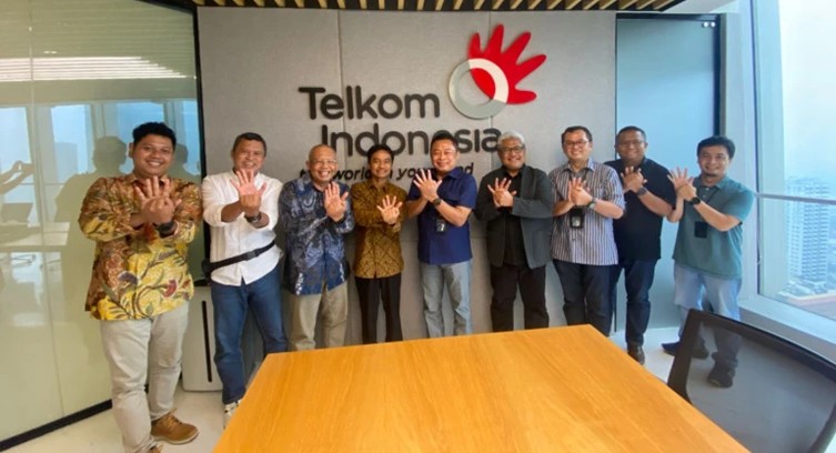 UGM Enlists Telkom Indonesia's Undersea Cables for Earthquake Detection