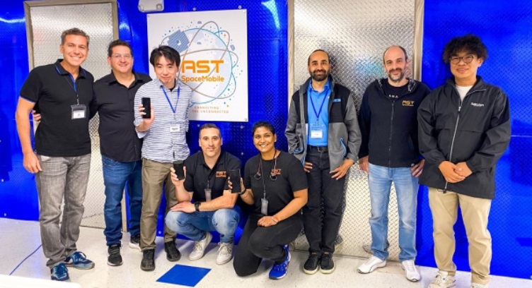 Rakuten Mobile, AST SpaceMobile Demo Space-Based Voice Call Using Unmodified Smartphones